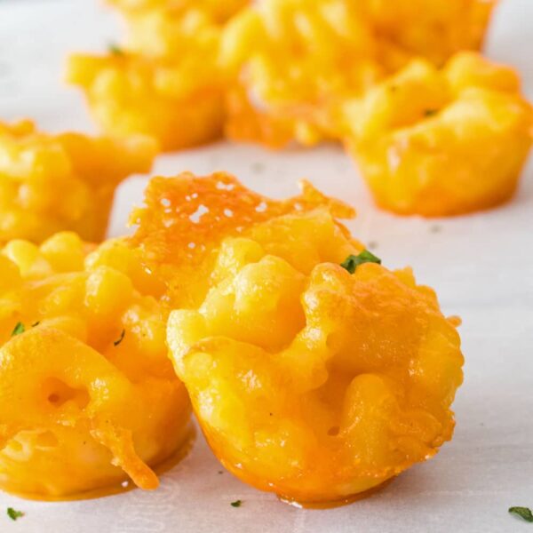 30 Easy Snacks & Appetizer Recipes For Superbowl And Tailgate Parties!