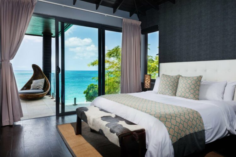 16 Last Minute Luxury Escapes & Romantic Vacation Getaways For Couples
