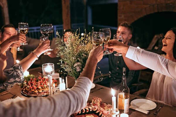 How To Plan The Perfect Dinner Party With Easy Menu Ideas